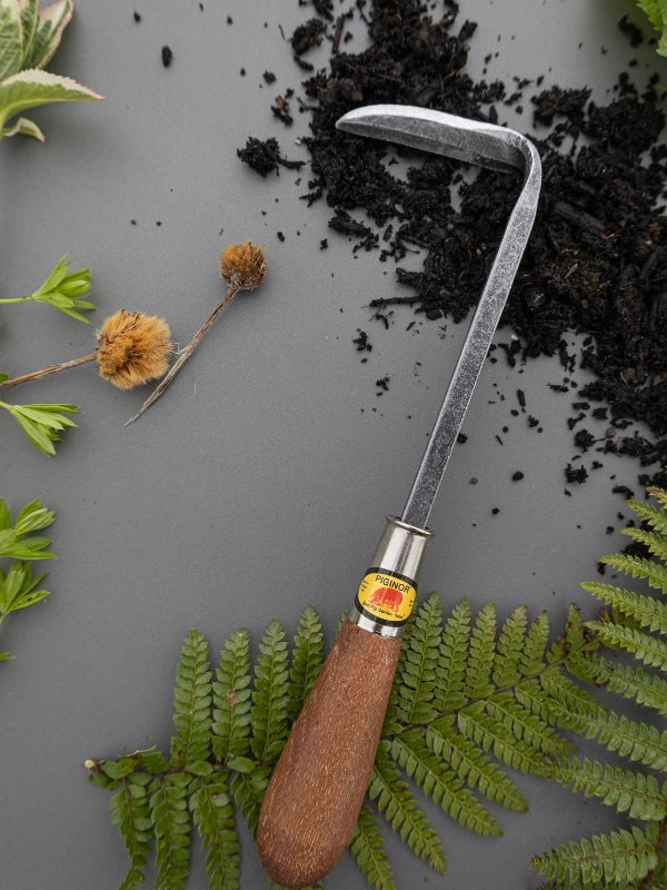 Cape Cod Weeder Right Handed | Garden Tools – Schreiner's Gardens